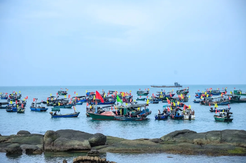 FinancialContent - The 2025 Sanya Folk Dragon King Worship Ritual in ...
